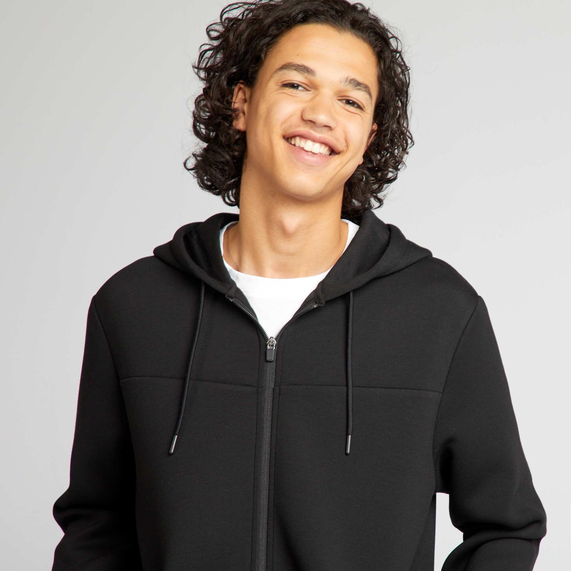 Buy Neoprene Sweater Black for Men | Kiabi UAE