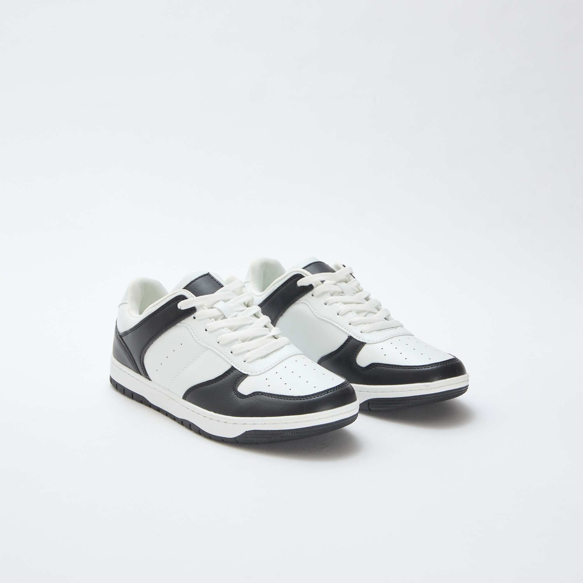 Two-Tone Low Top Sneakers BLACK – Kiabi